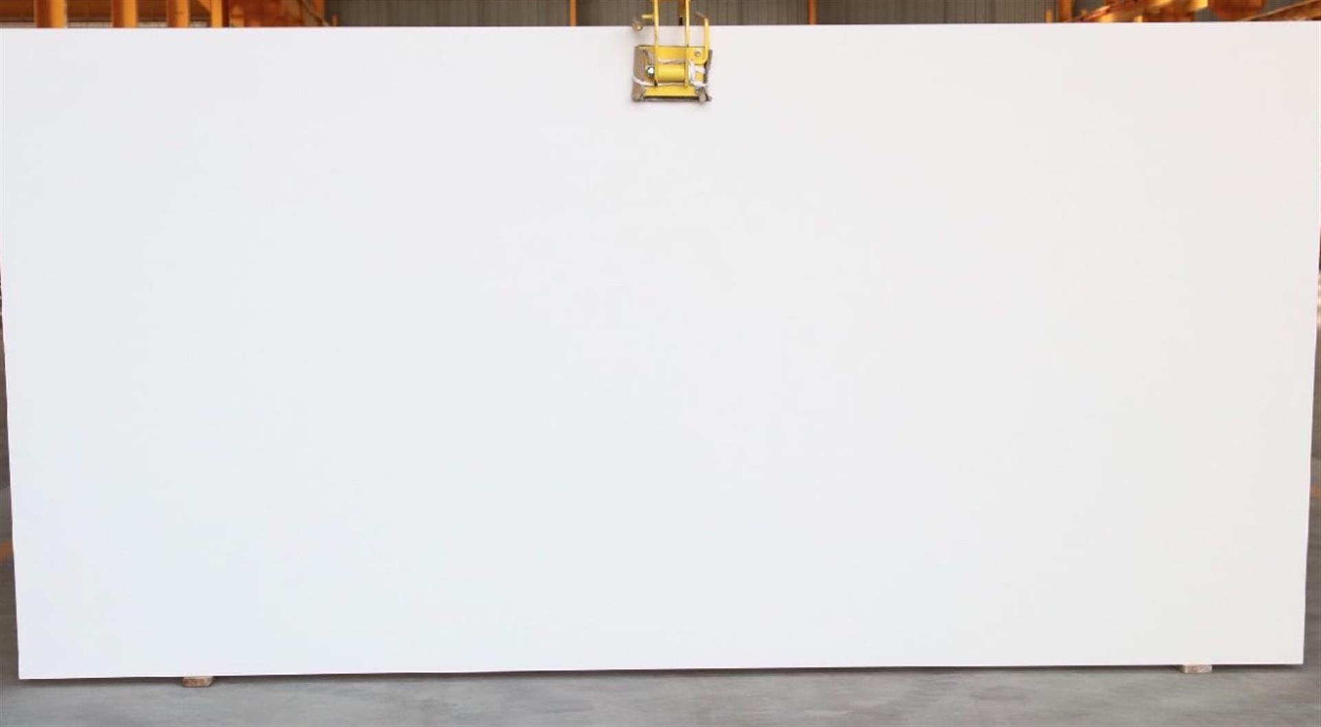 Buy Everest White Aro (D) Slabs engineered stone countertops by Marble ...