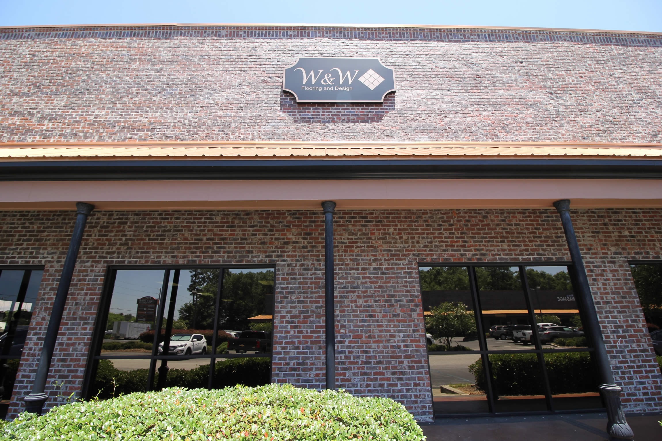 W & W Flooring and Design, Foley, AL 36535. Tile & Stone Showroom