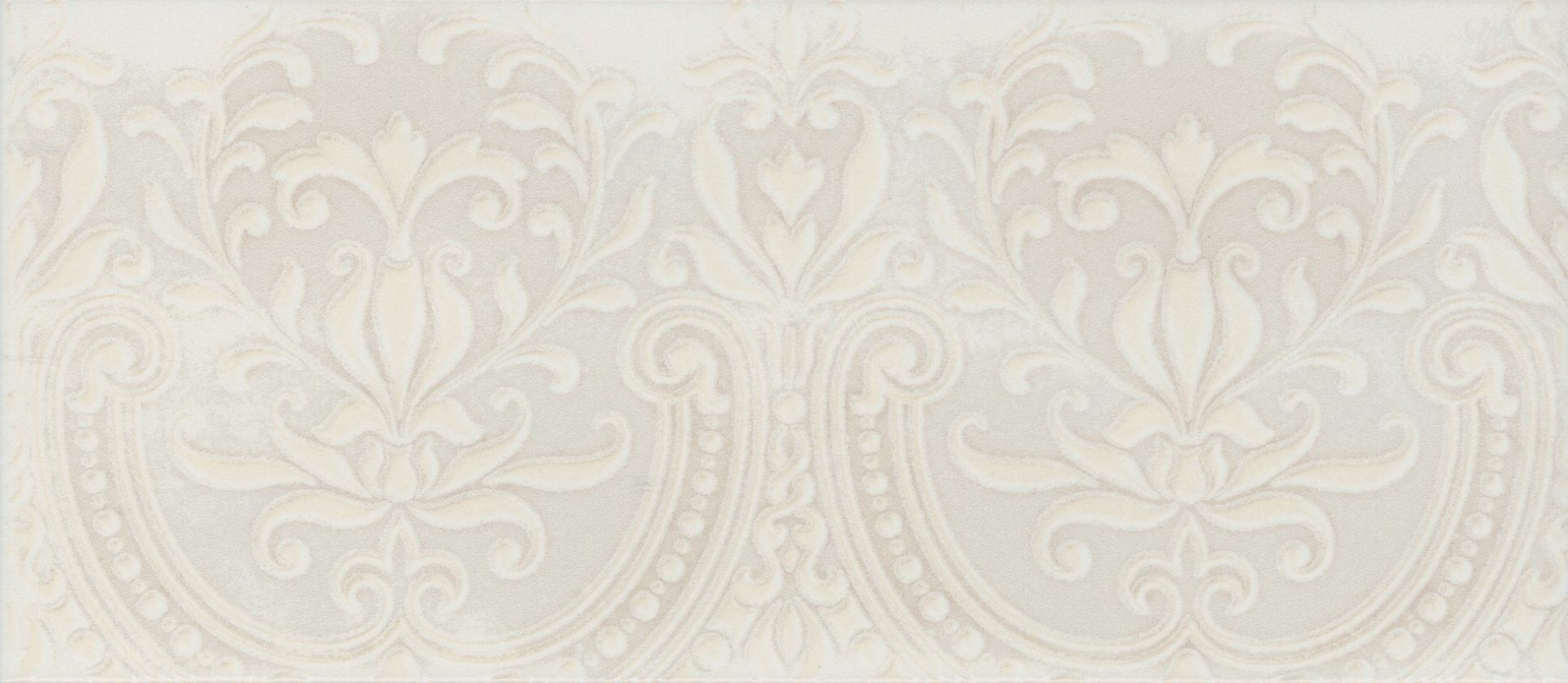 Chantilly Alencon Biscuit - ceramic tile Maiolica collection by Roca ...